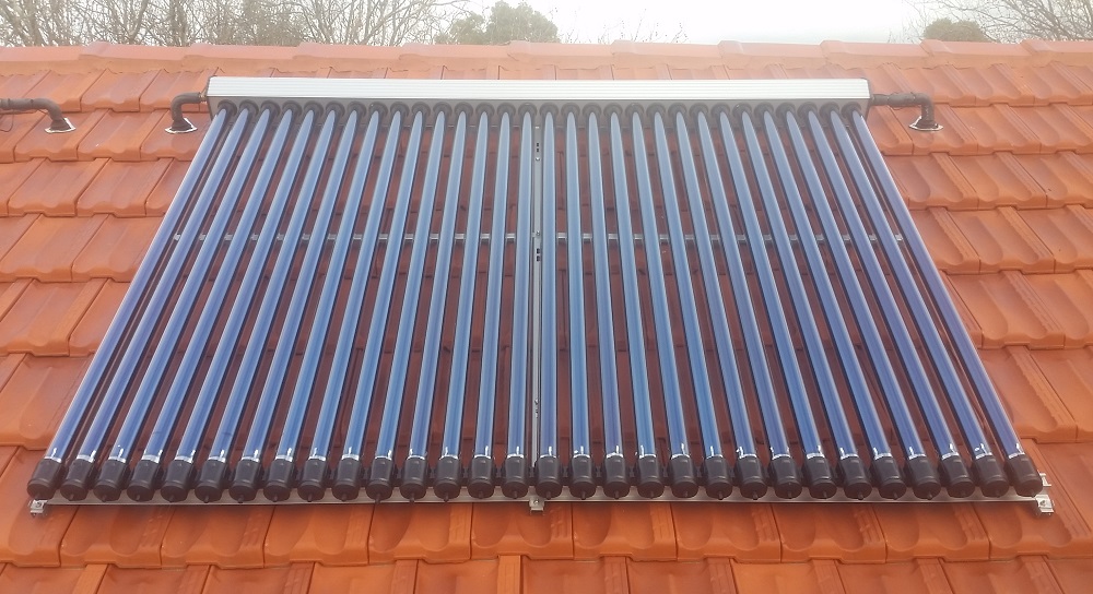Evacuated tube solar water heaters | Solazone Australia