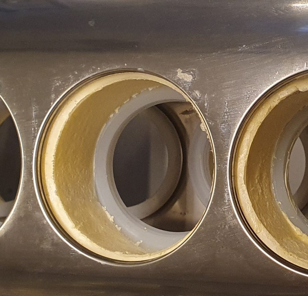 Evacuated tube solar pool heating | Solazone AustraliaSolazone Australia